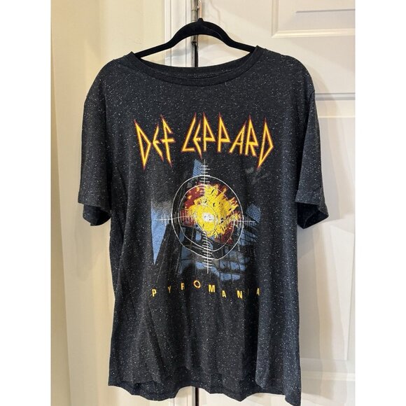 Def Leppard | Shirts | Def Leppard Pyromania Crosshairs Speckled Gray ...